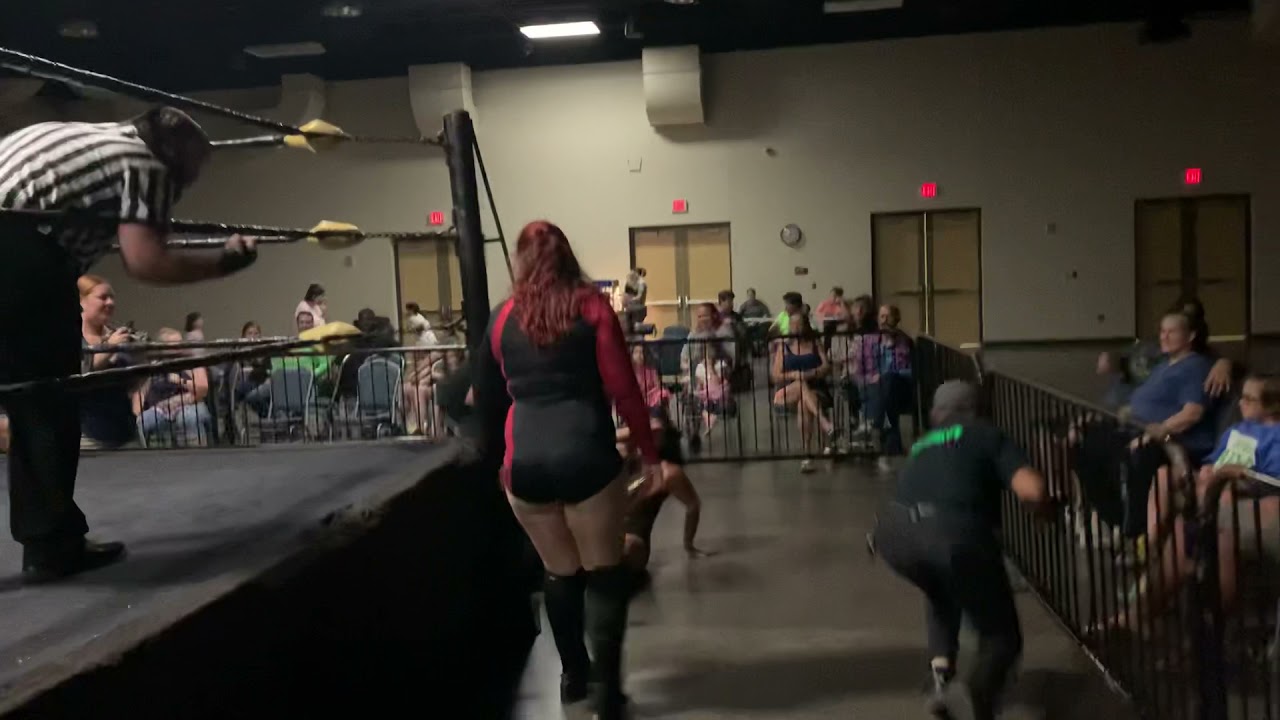 Nova Phoenix challenges APW women’s champion and your Wilde addiction Ava Wilde - YouTube
