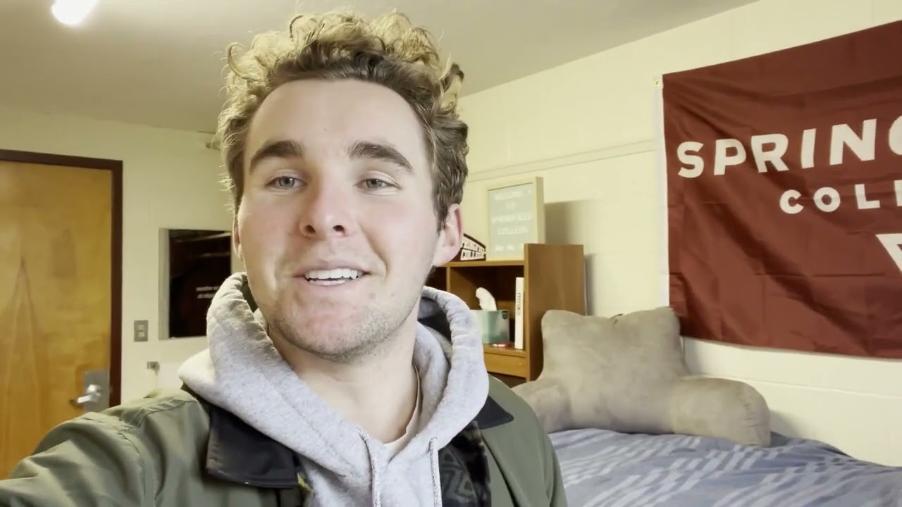 Tour of Reed Hall (First-Year Housing) at Springfield College - YouTube