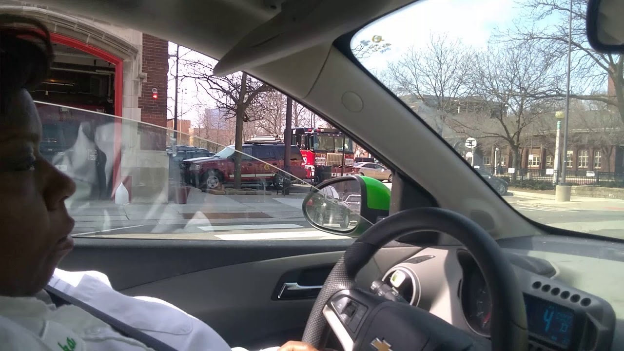 Chicago Fire Department Engine 119 - YouTube
