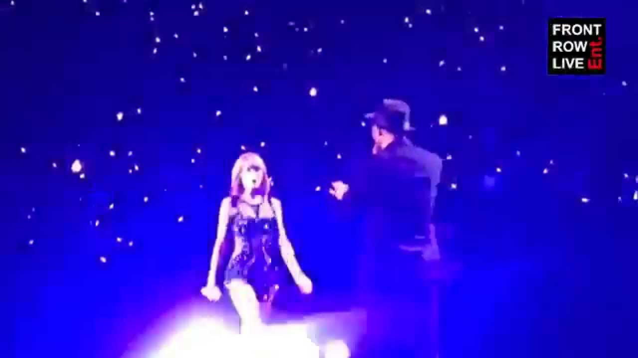Taylor Swift & Justin Timberlake sing “Mirrors” (Staples Center 2015 ...