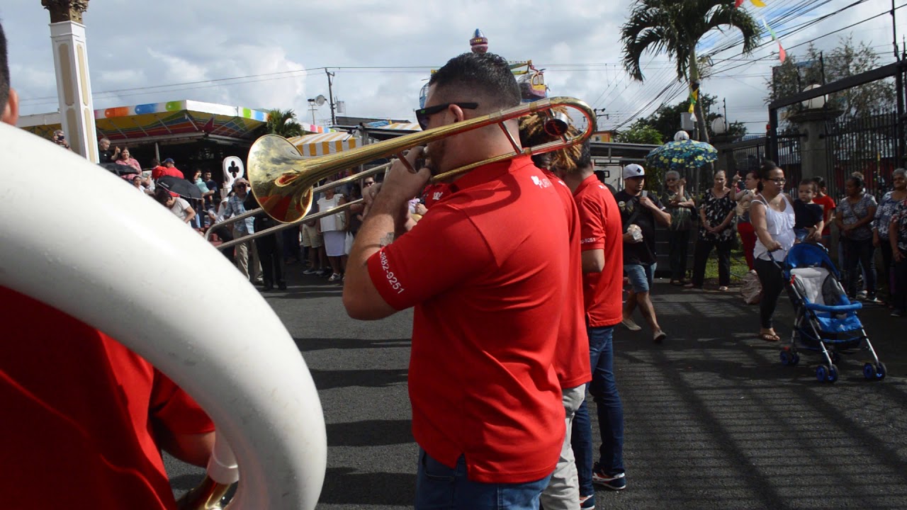 Cimarrona HEREDIA X MEDIA CALLE - YouTube