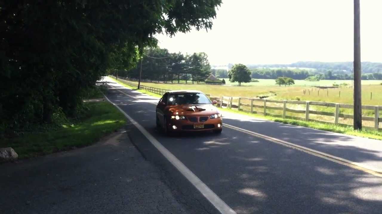 2006 Pontiac GTO takes off.... angry lady! - YouTube