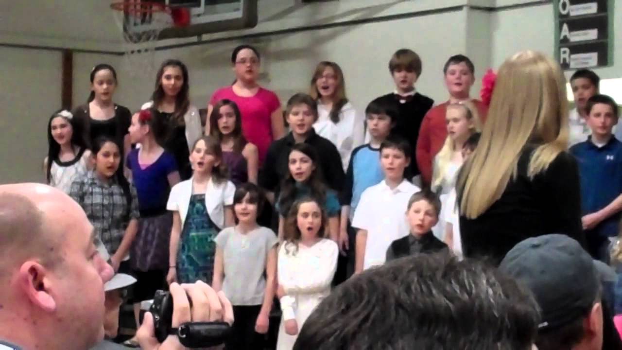 5th Grade Concert Top of the World - YouTube