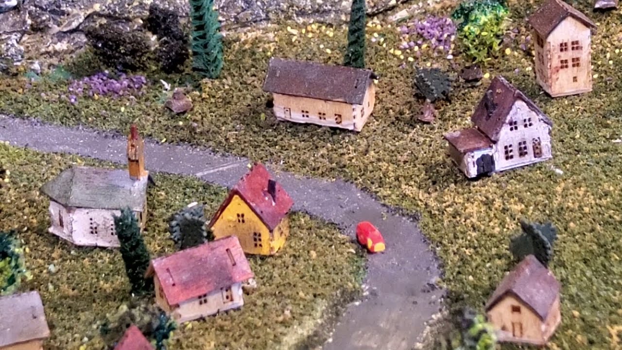 Nano Trains, Wunderschöne Miniatur-Eisenbahn , Tiny Trains, T Gauge ...