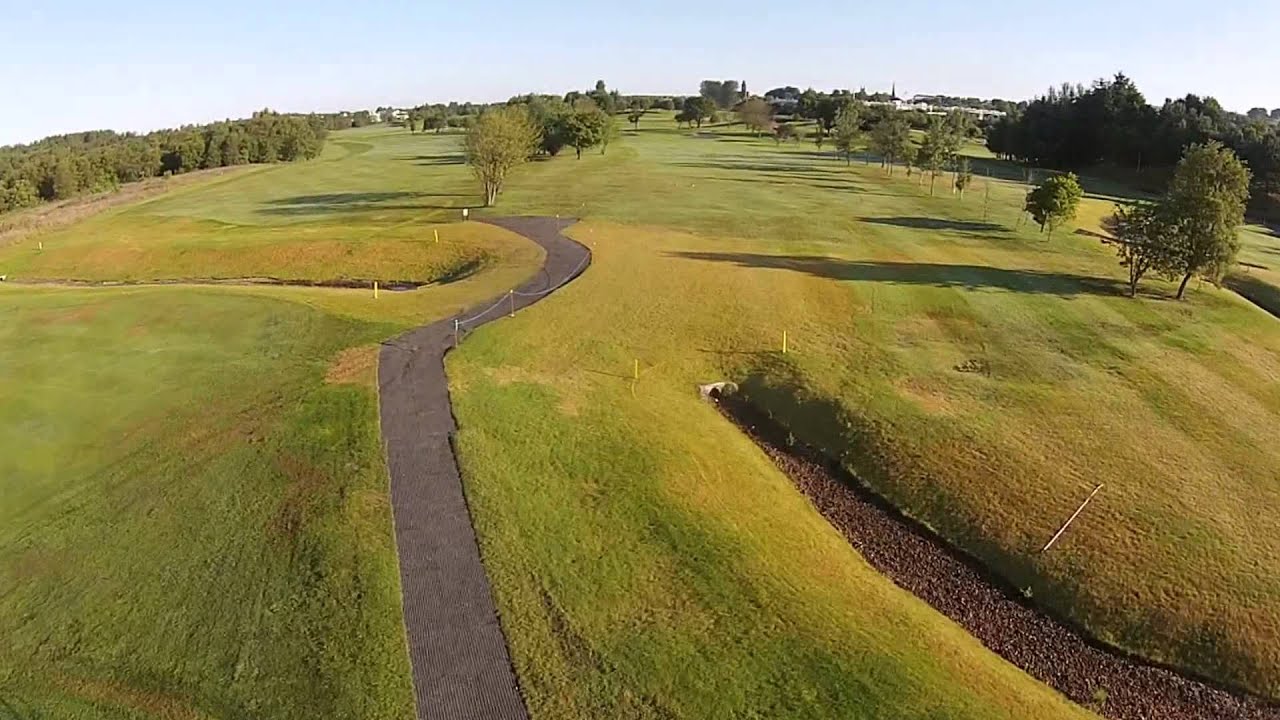 Bathgate Golf Club - Hole 16 - Dreadnought - YouTube