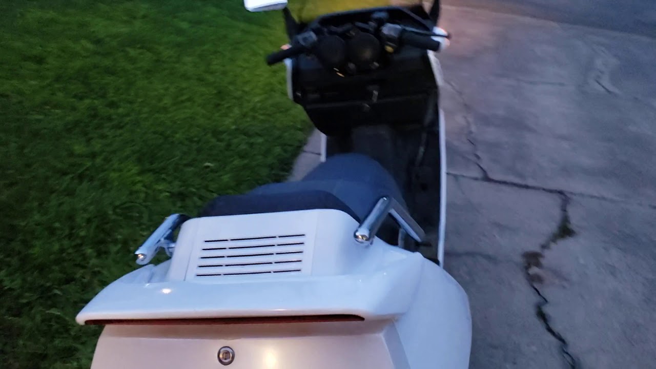 Honda Helix stereo with subwoofer - YouTube