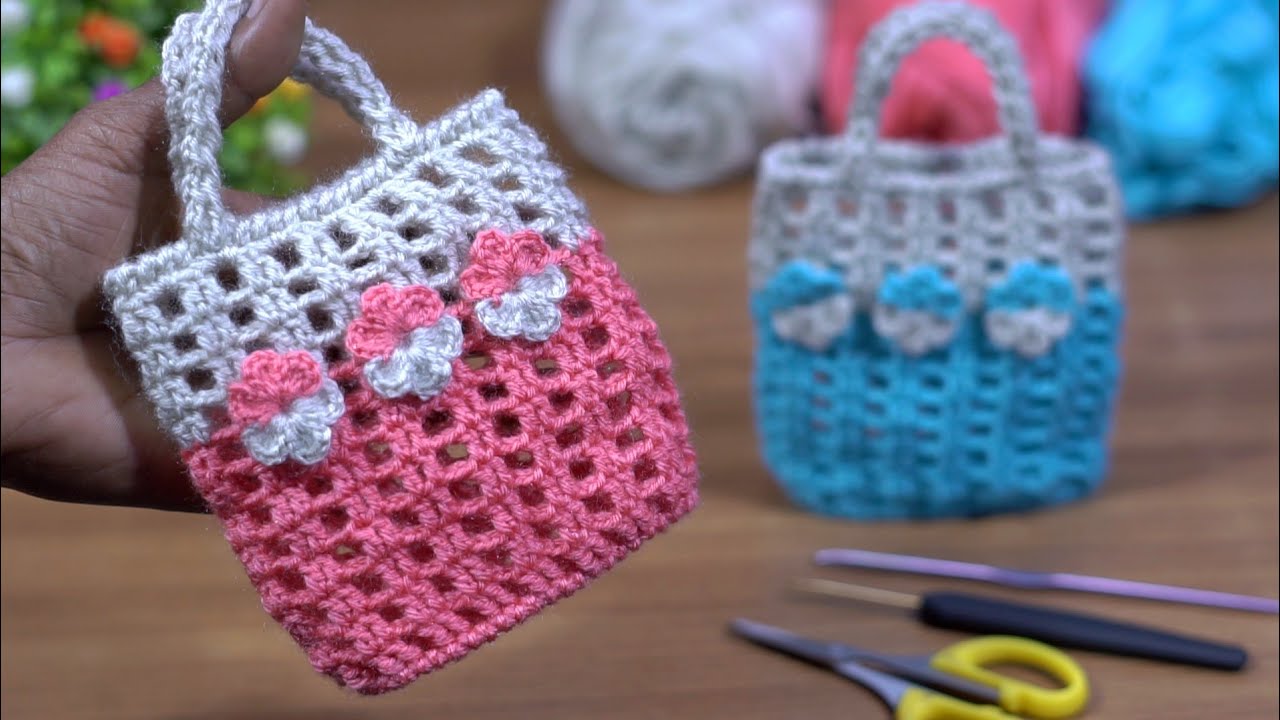 🔆Incredible🔆How to knit a small bag #Woolen bag new design easy #mini ...