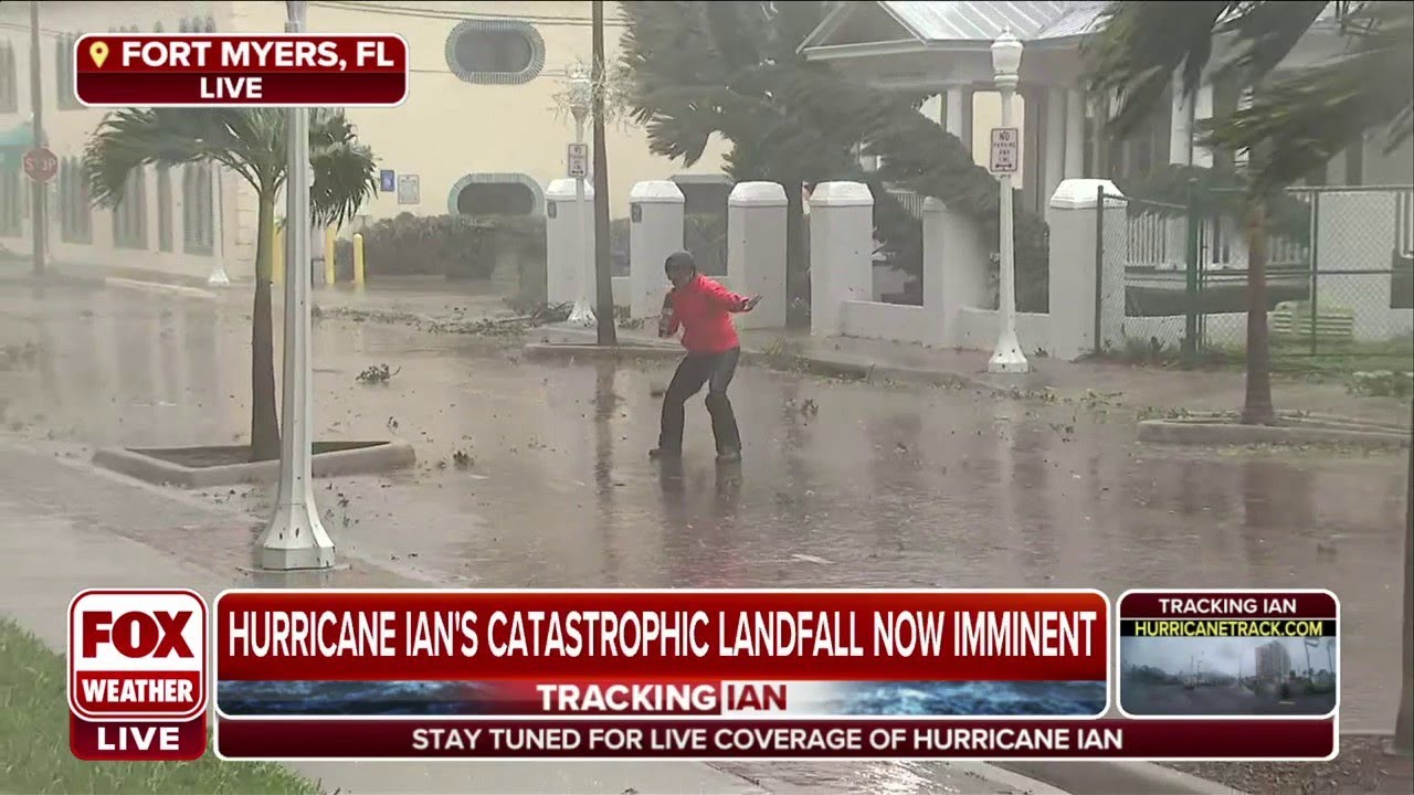 Incredible Wind Gusts in Fort Myers Florida - YouTube