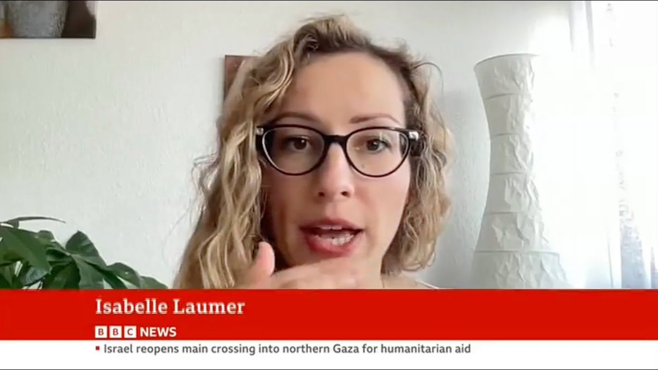 Interview with Dr. Isabelle Laumer & BBC about orangutan treating his ...