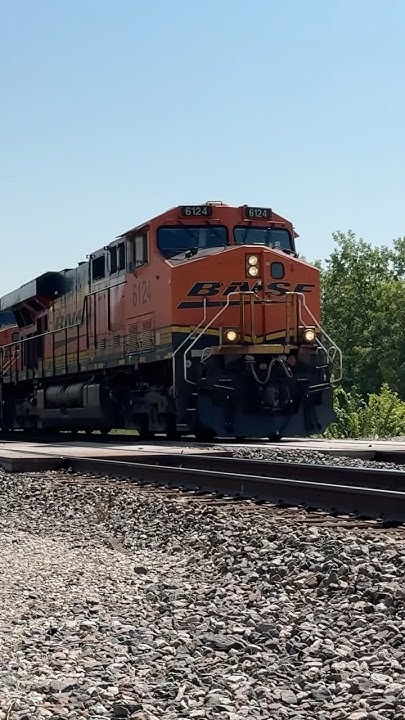 BNSF Manifest train! #bnsfrailway #bnsftrains #bnsf - YouTube