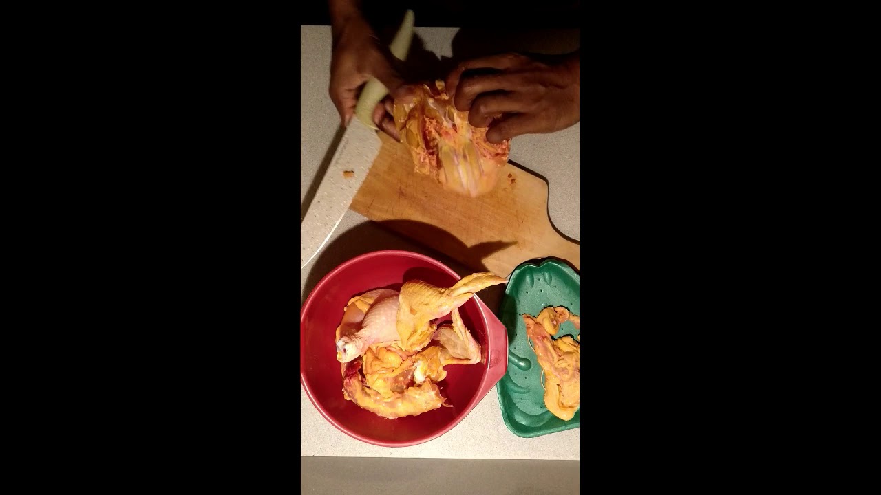 How to cut whole chicken (full chicken) in to pieces. The easiest ...