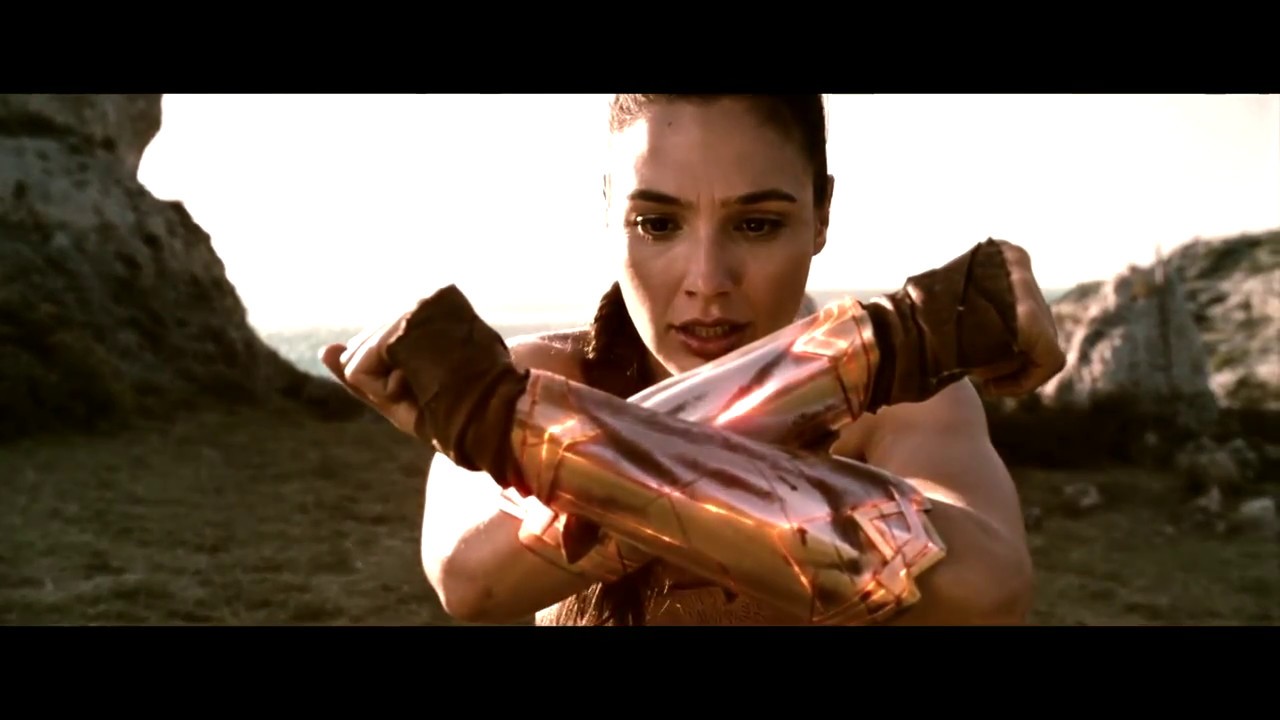 Wonder Woman x Fifth Harmony - That's My Girl - YouTube