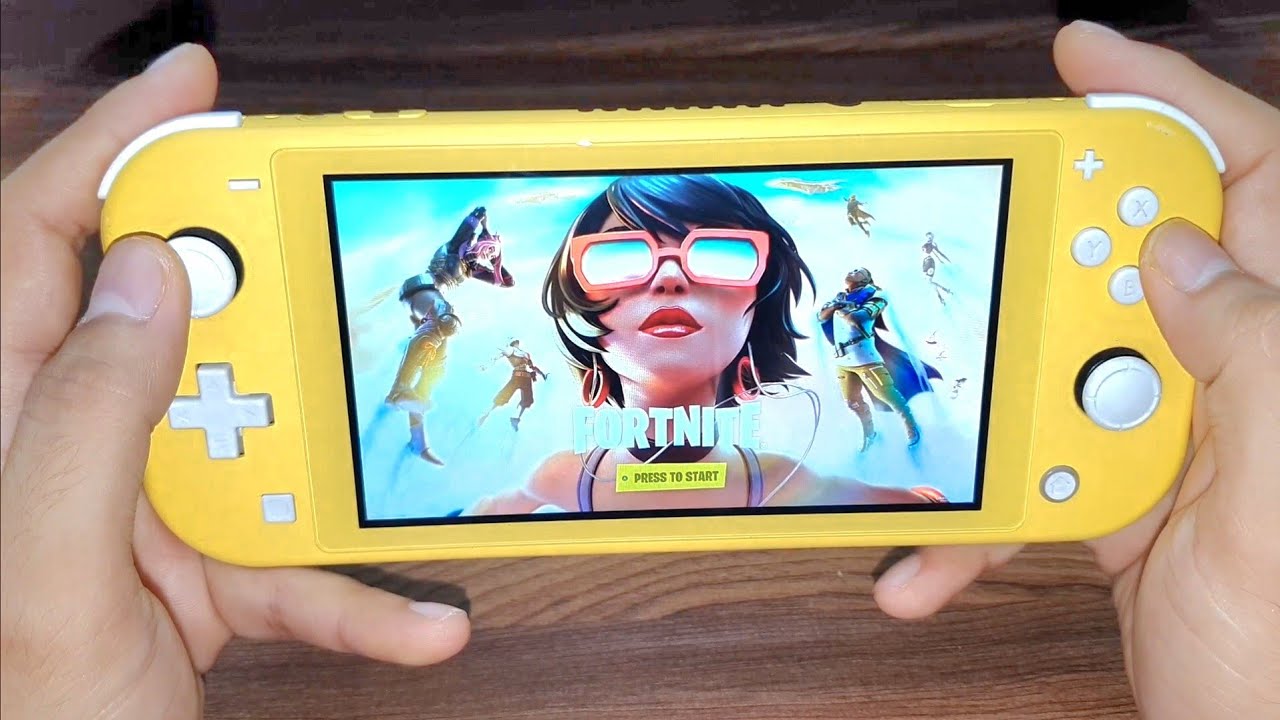 Fortnite Gameplay (Nintendo Switch Lite) - YouTube
