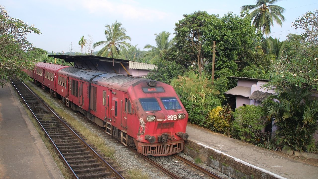 Indian made power units S11 899 and 900 pass as Colombo commuter train ...