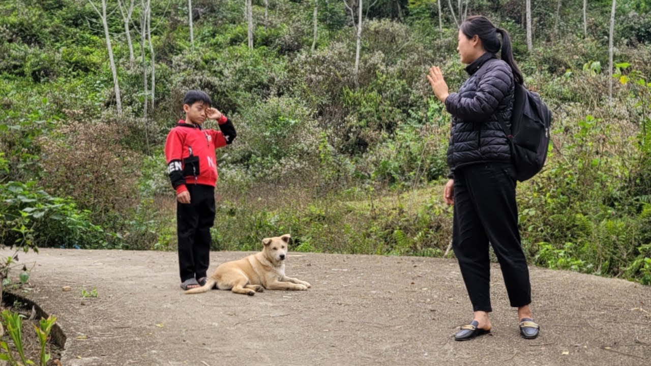 The vacation is over, my sister has to return to work. Bac and sister ...