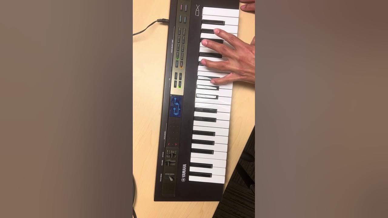 Yamaha DX Reface Tutorial - YouTube