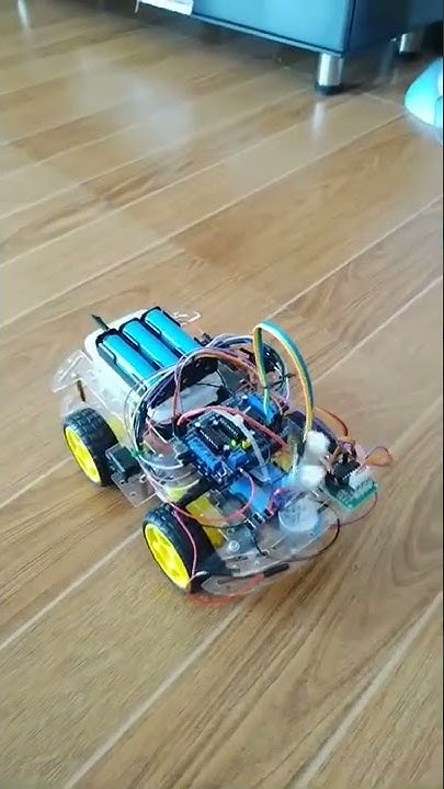 #shorts Cleaning Robot using Arduino Uno Development Board - YouTube