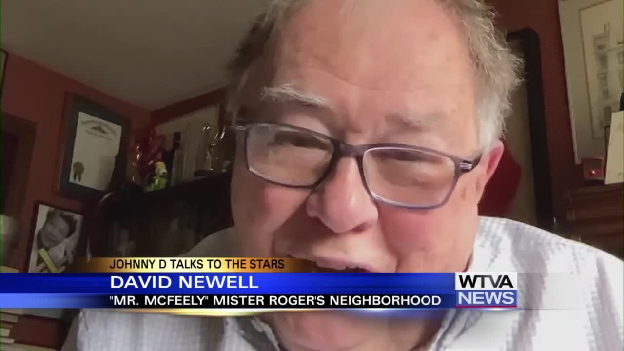 Johnny D. Talks to the Stars: actor David Newell - YouTube