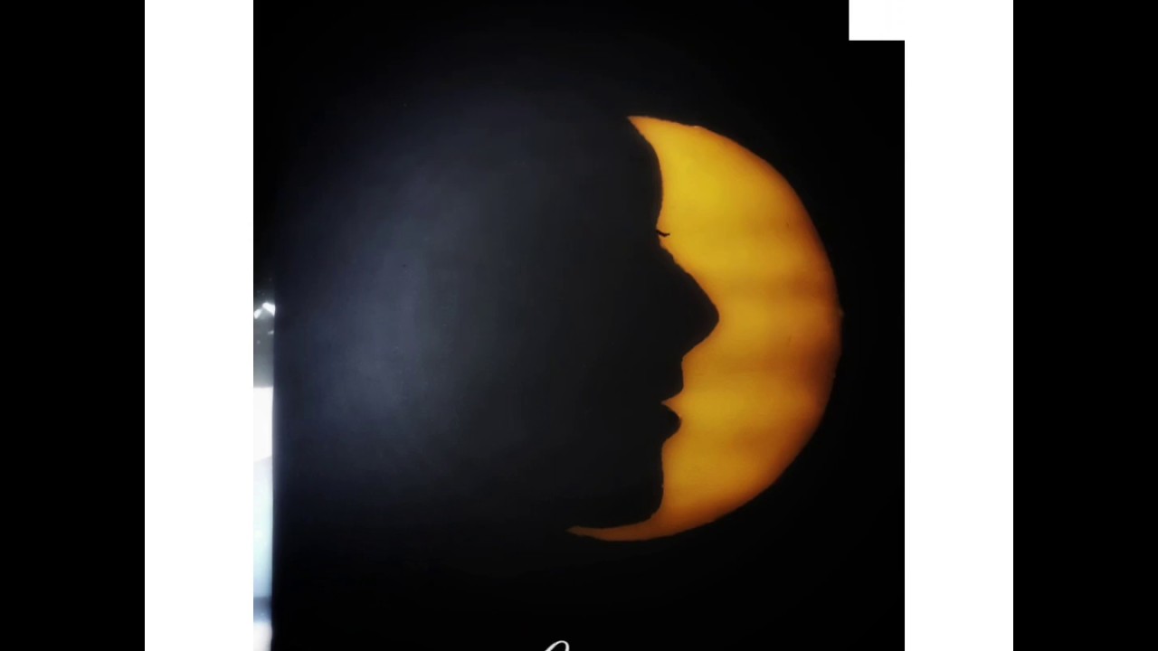 A half face girl with half moon light ||Acrylic painting|| - YouTube