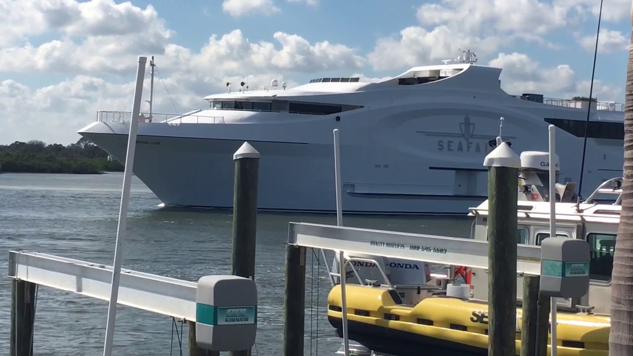 Big Boat video “ SEAFAIR “ 250 feet long... - YouTube