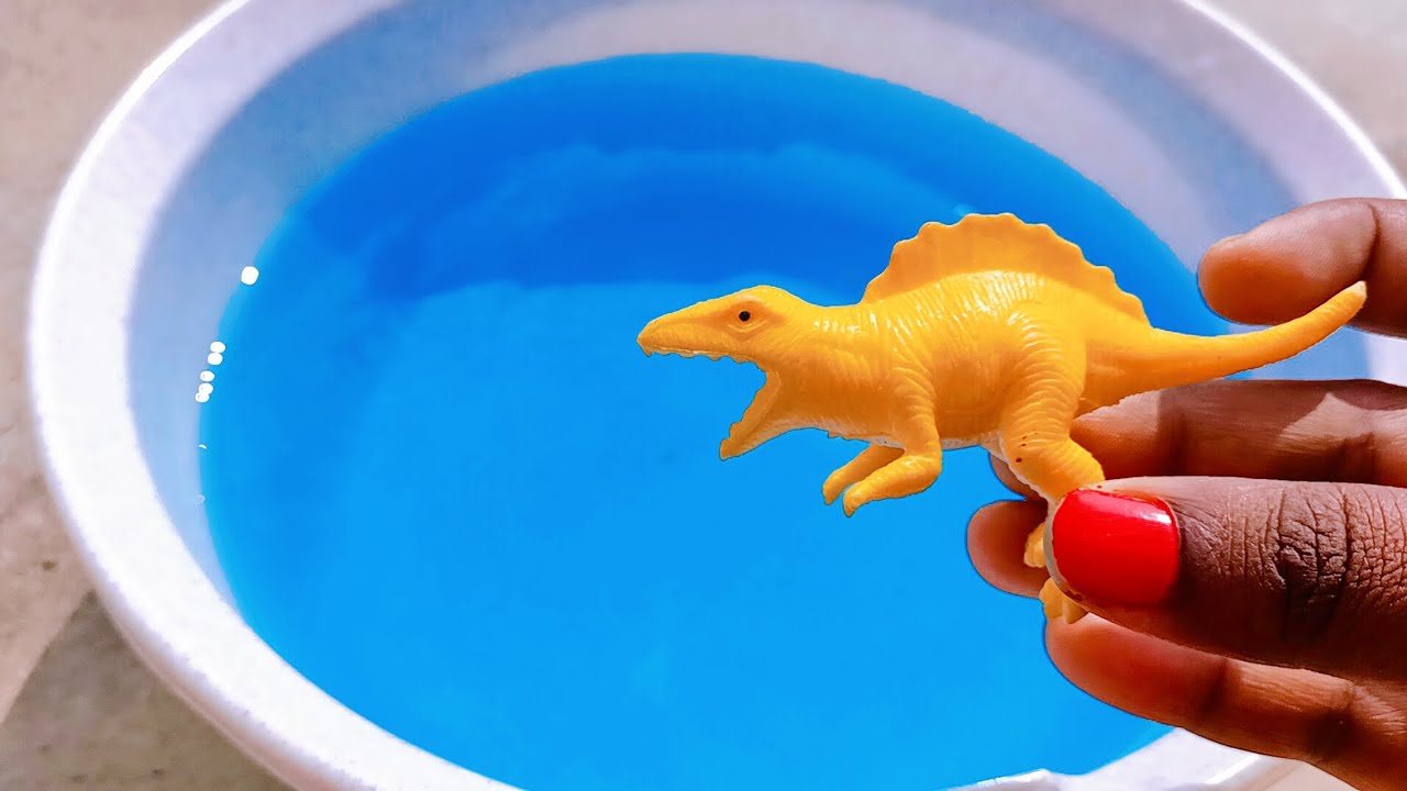 Plastic animals toys - Penguin 🐧 Spinosaurus, Nodosaurus, Frog 🐸 ...