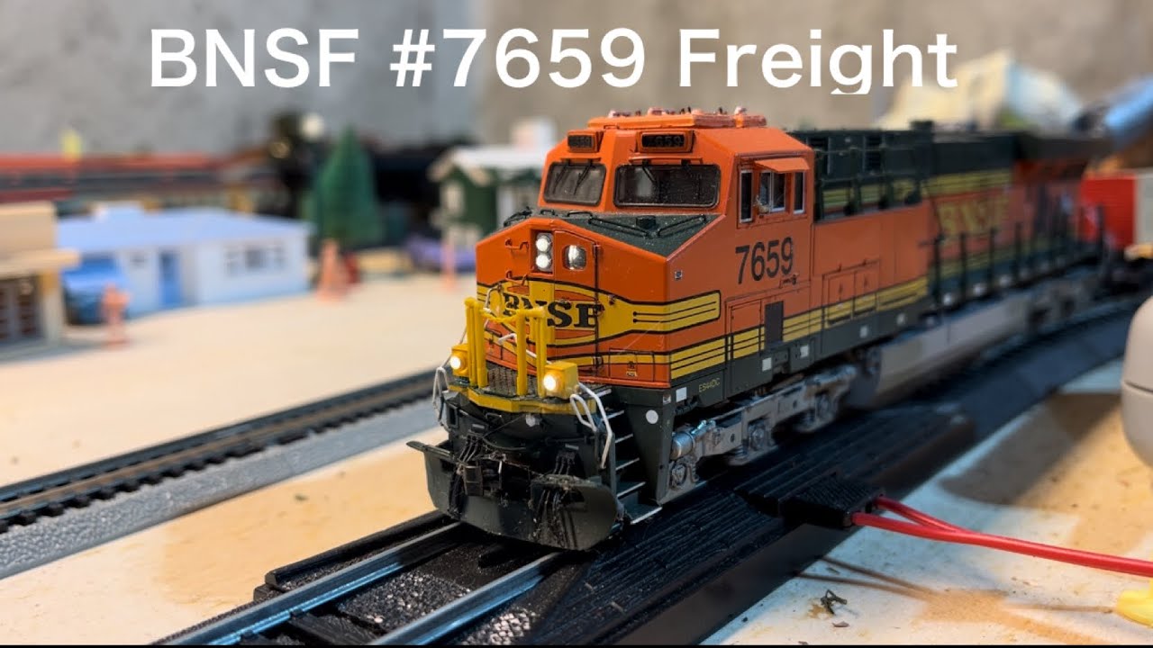AwesomeSHØT #1: BNSF 7659 Freight - YouTube