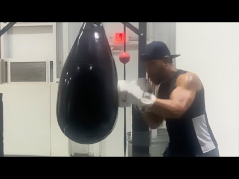 Lyte Burly 52 Blocks Dirty Boxing - YouTube