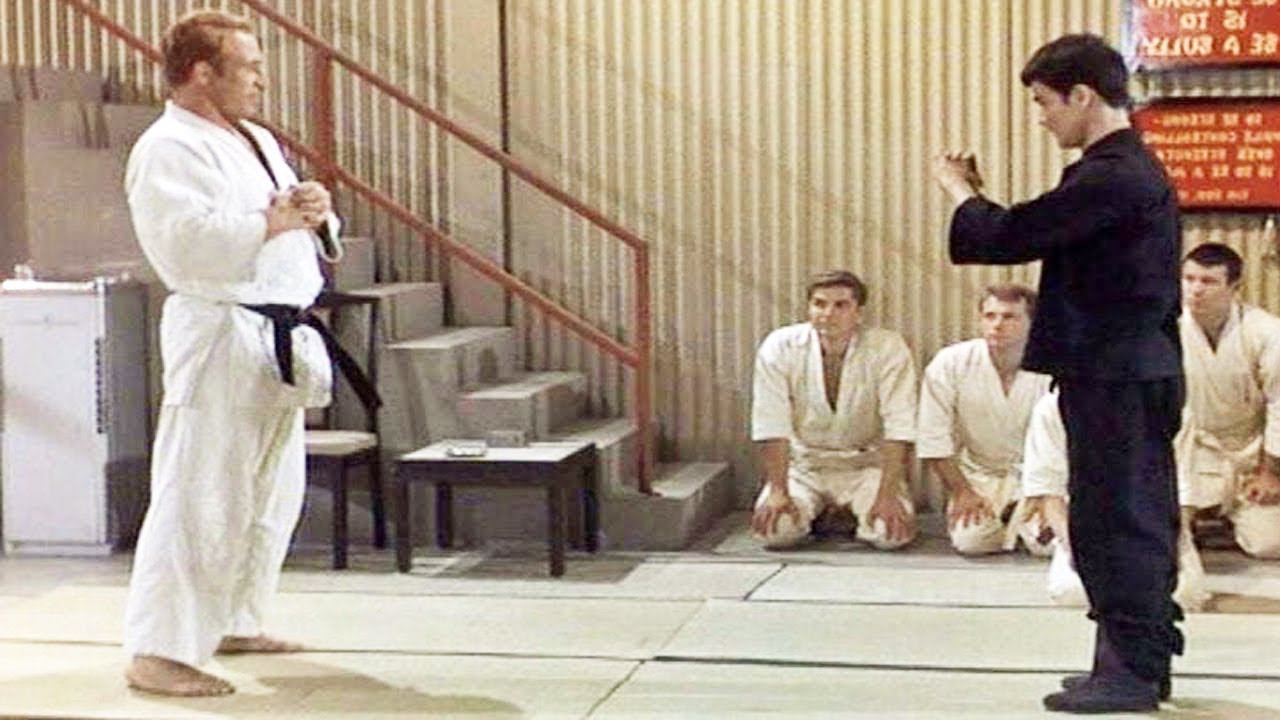 Bruce Lee VS Karate World Champion Pat Burleson【FULL FIGHT】 - YouTube