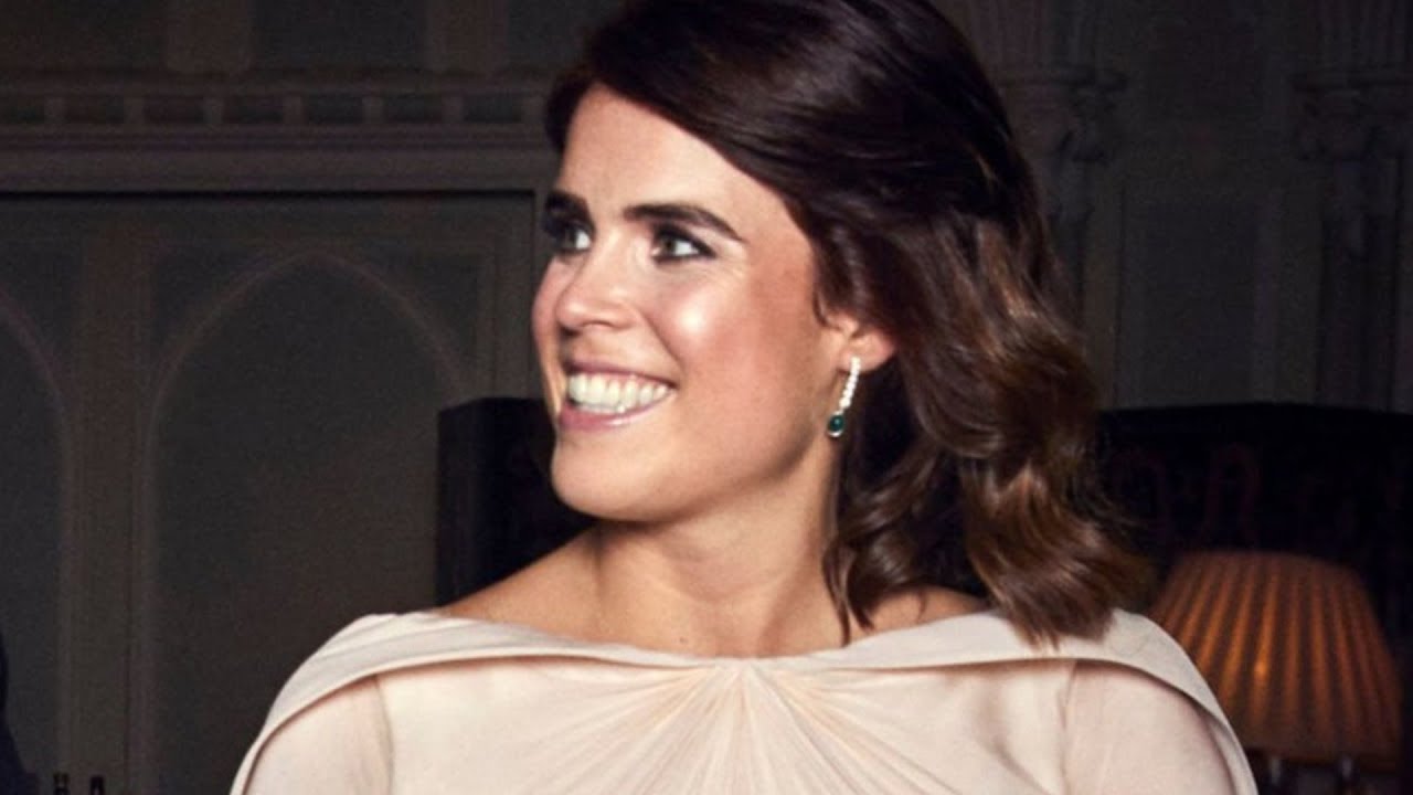 The Most Scandalous Outfits Worn By Royals - YouTube