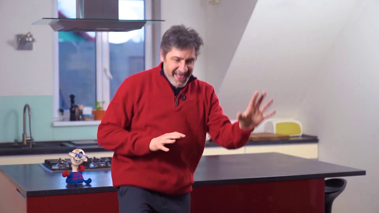 Babica tančí na song "Jirka Babica" - YouTube