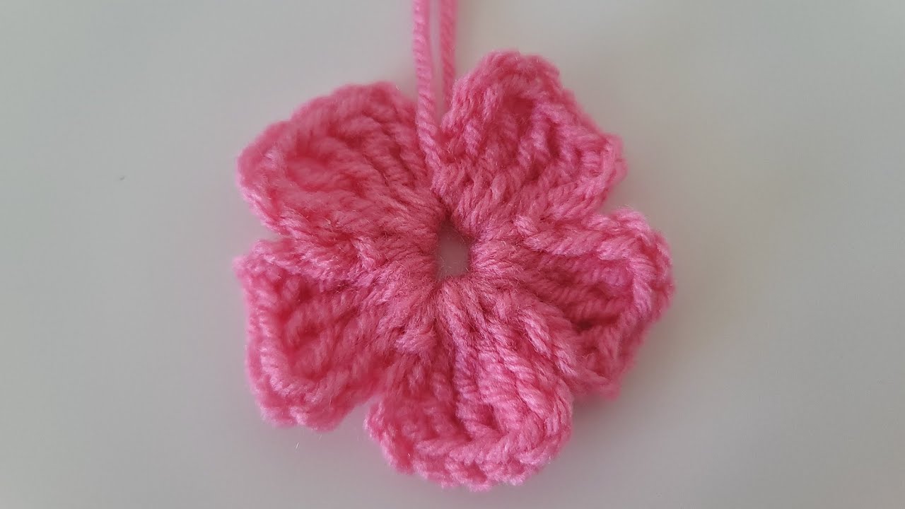 ABSOLUTE BEGINNERS Crochet FLOWER - New To Crochet - Step By Step - GS ...