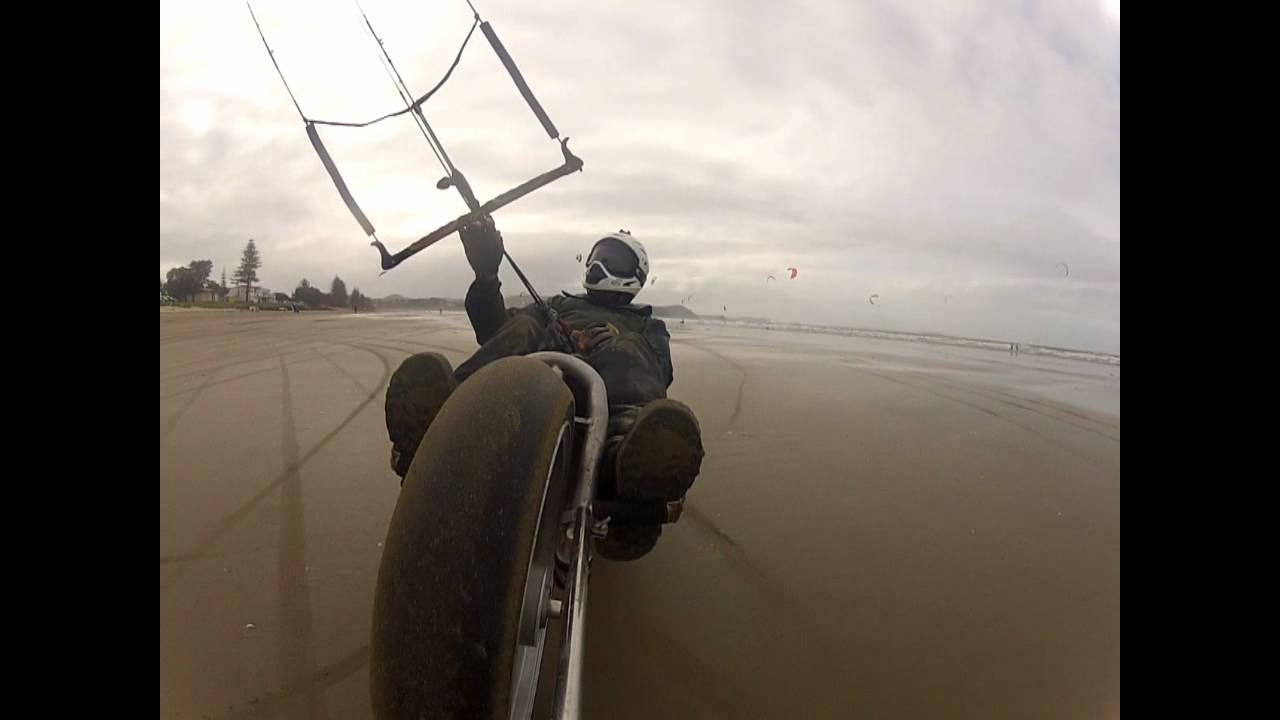 Kite Bike at Orewa 21.7.2012.. - YouTube