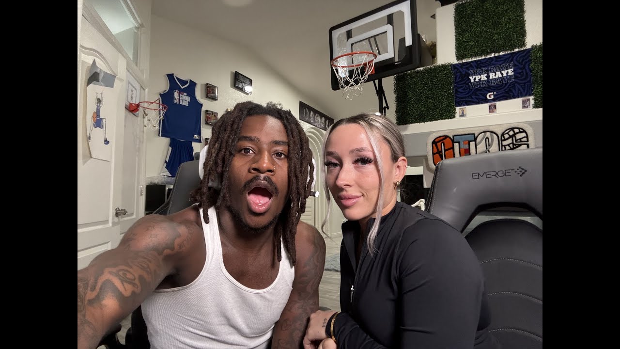 STREAMING WITH NICOLETTE - YouTube