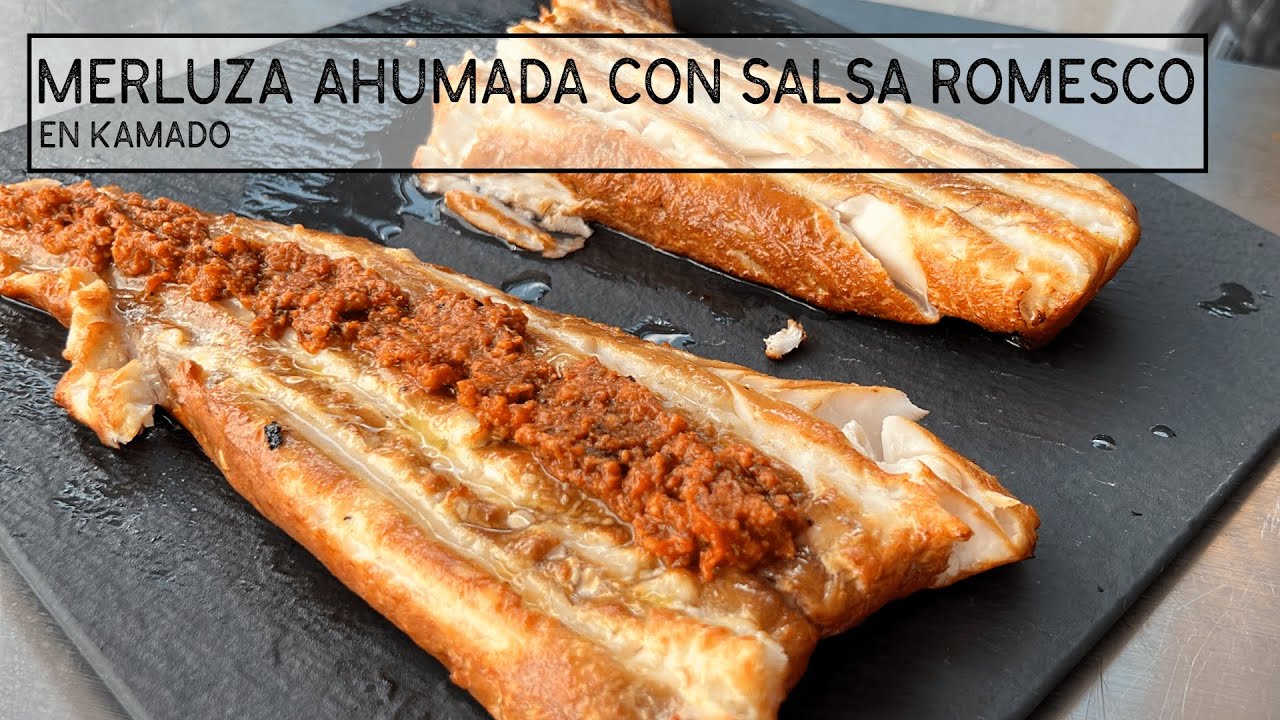 Merluza ahumada en caliente en kamado con salsa romesco asada - YouTube
