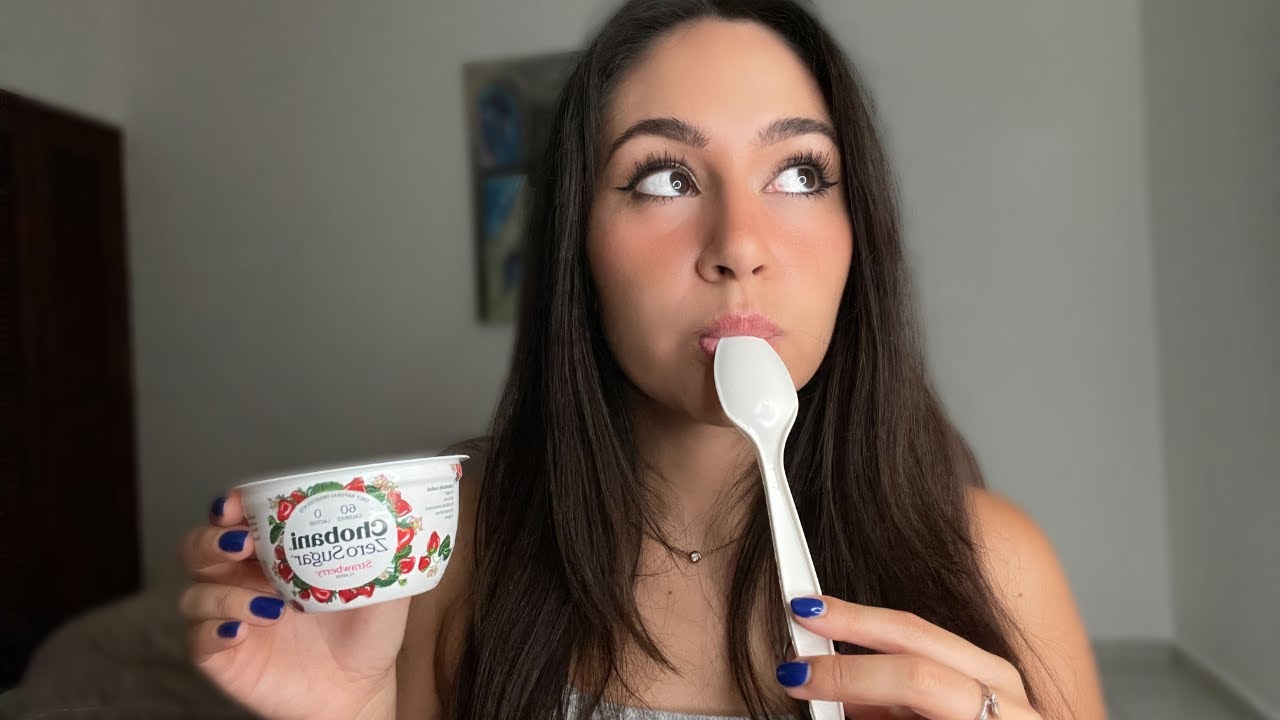 ASMR COMIENDO YOGURT - MOUTH SOUNDS - YouTube