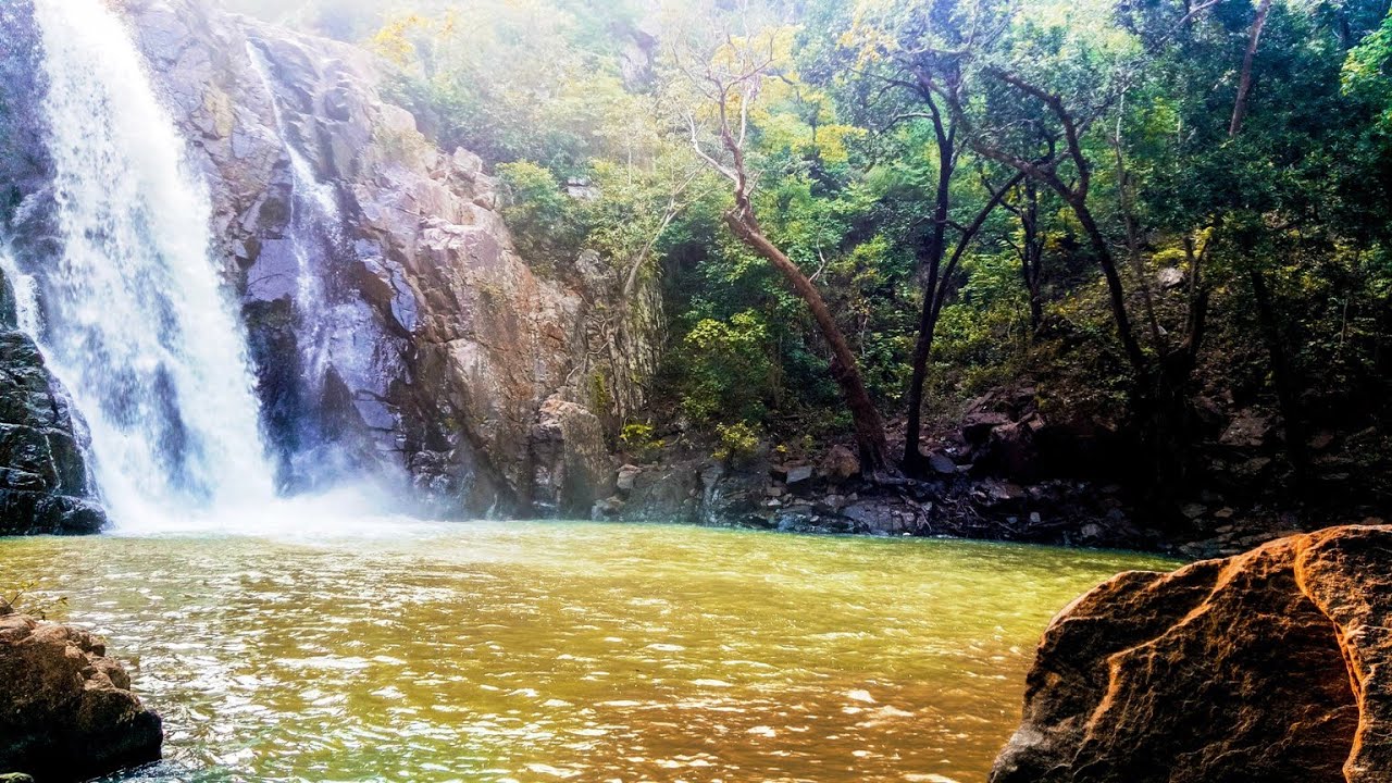 Pakada Jhara waterfalls Phulabani, Odisha - YouTube