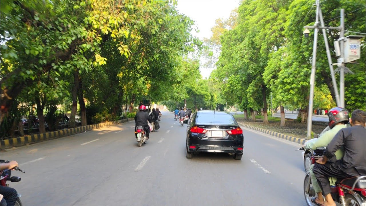 Lahore Ki Sabse Mashhoor Road ka Safar – Mall Road to Hafeez Center ...