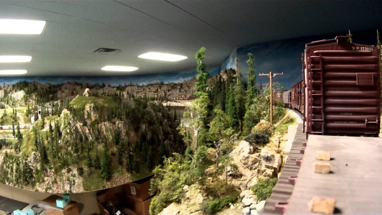 Fresno O Scale Layout Hobo Ride #3 - YouTube