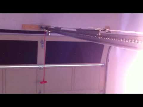 Garage door opener fails to close - YouTube