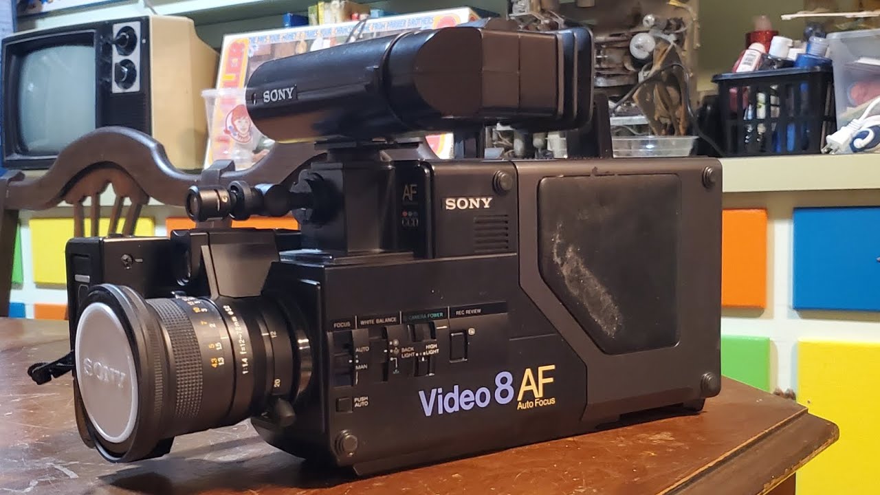 1985 Sony CCD-V8AF Video8 Camcorder | fully working! - YouTube