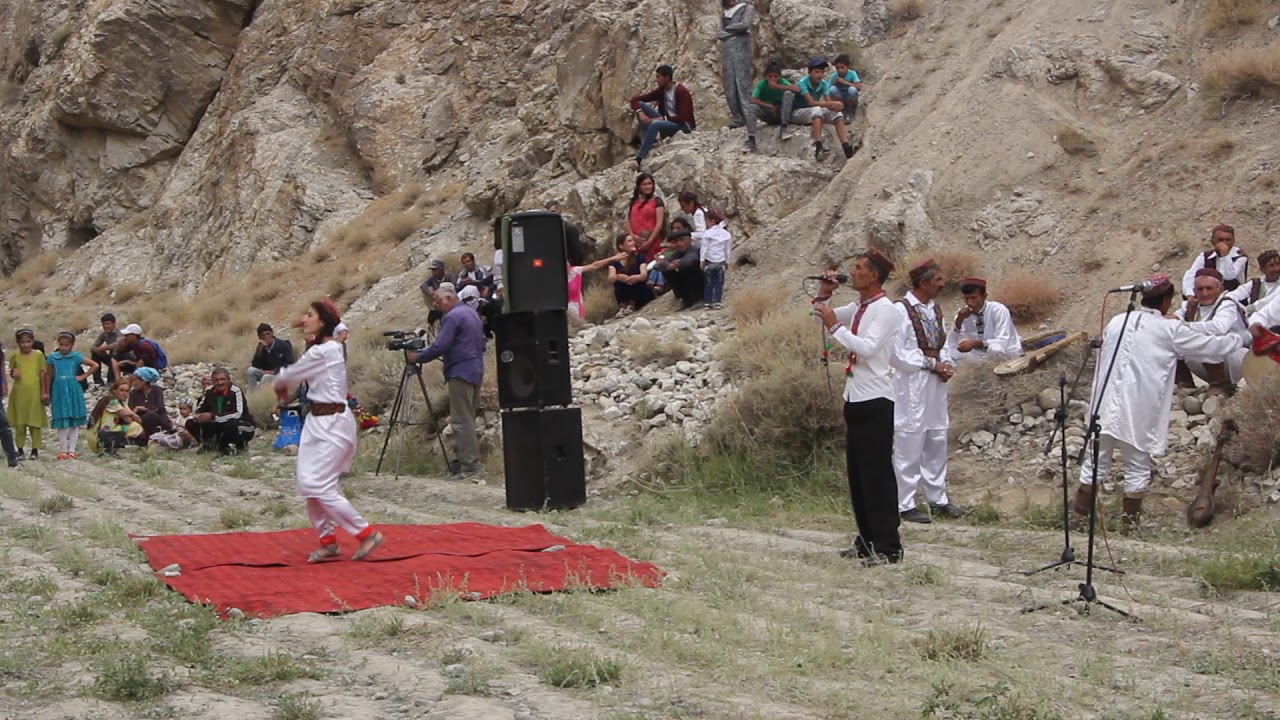 Traditional dances in the Pamirs - YouTube