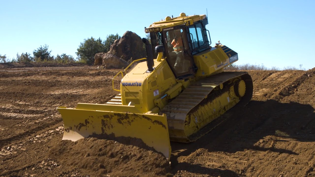 Komatsu D71 HST dozers feature the latest iMC 2 0 capabilities - YouTube