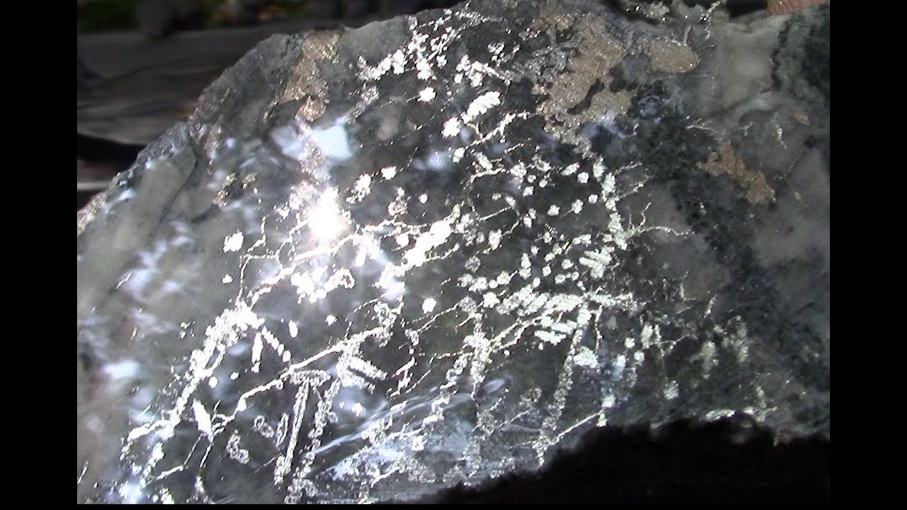 DENDRITIC SILVER ORE - YouTube