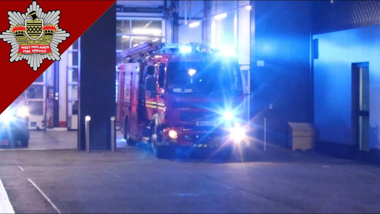 West Midlands Fire Service Technical Rescue Pump & Van Turnout - YouTube