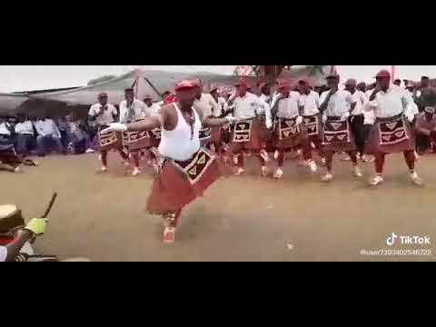 Banna ba bapedi traditional dance : Kiba - YouTube