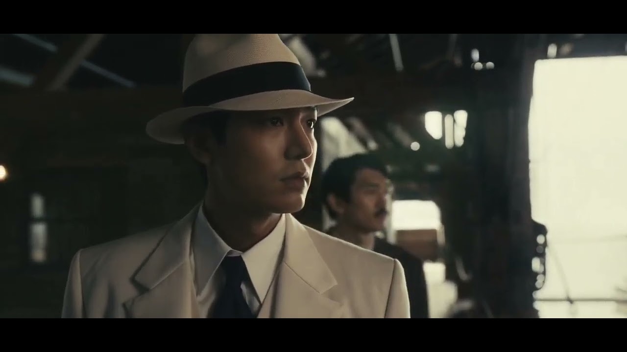 Hansu conoce a Sunja. (Pachinko) - YouTube