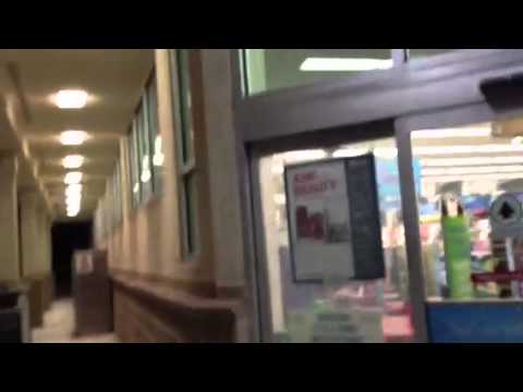 Automatic door at Walgreens - YouTube