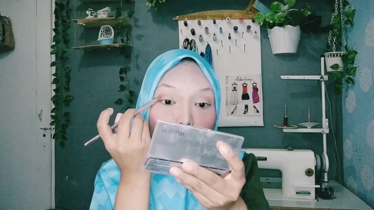 Makeup apa kira kira?|| Alis serat pake lem bulu mata👀 - YouTube