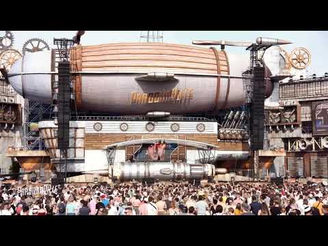 ALMANYA'DA İSTİKLAL MARŞI BÖYLE DİNLENİYOR