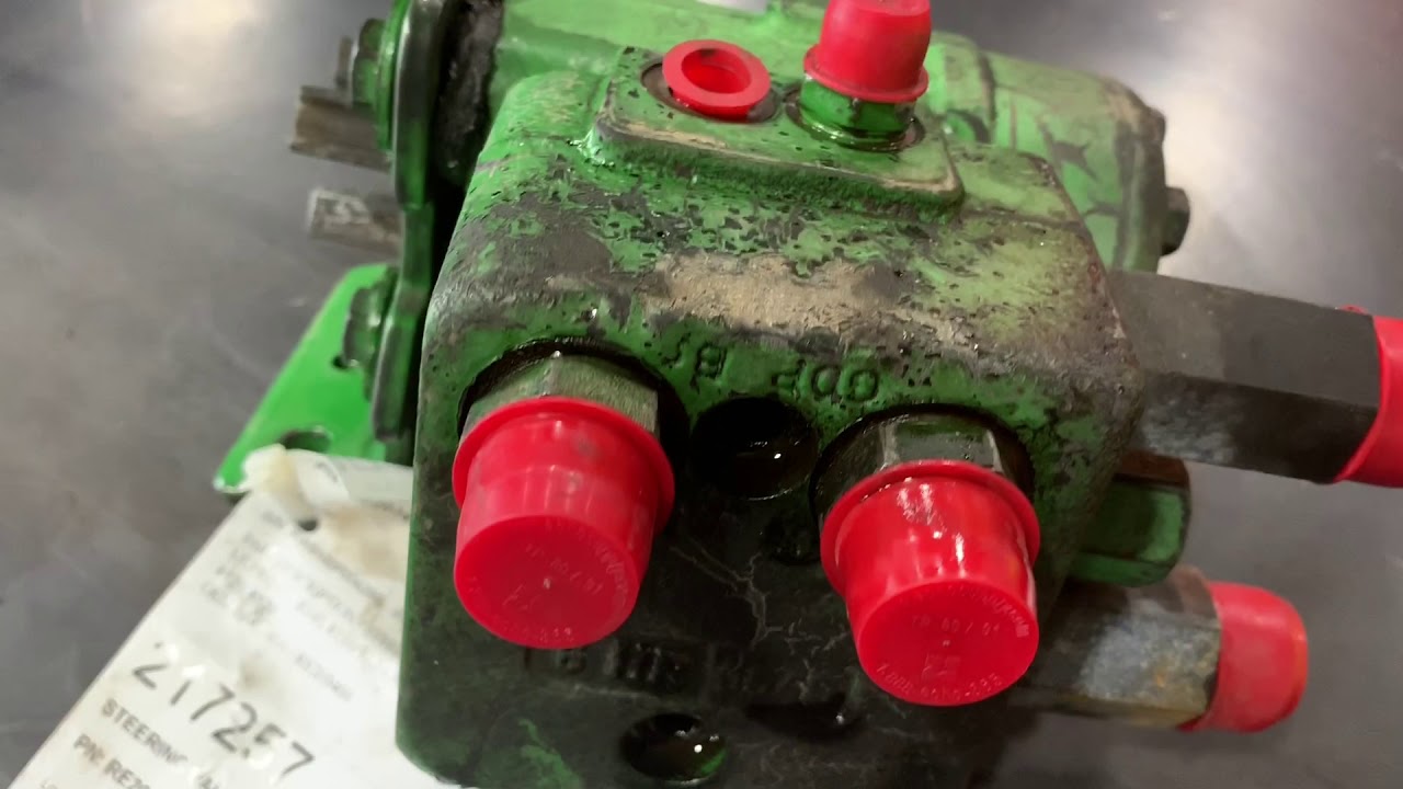 DEERE 8400 Steering Valve (RE203460) - YouTube